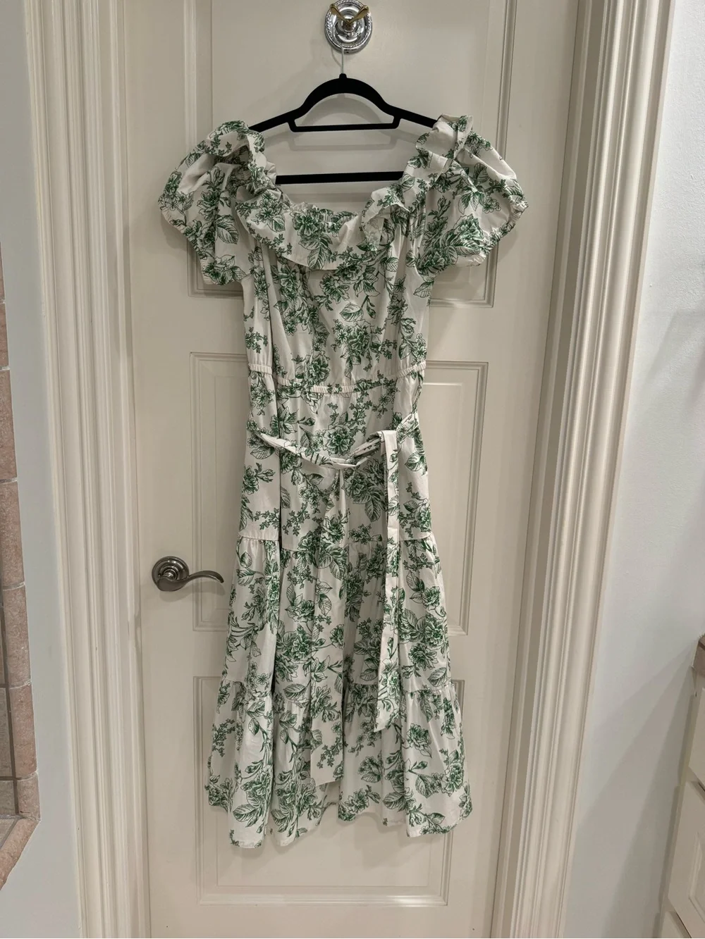 Rachel Parcell | Dresses | Rachel Parcell White Offshoulder Midi Dress ...